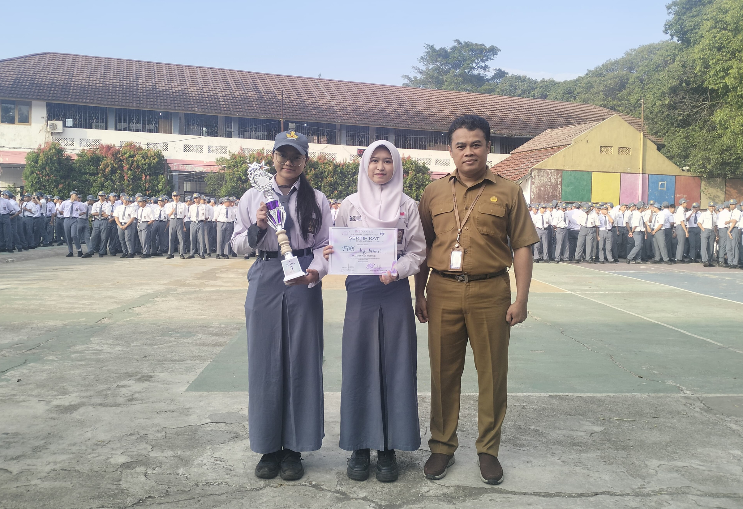 Tim FODC SMKN 1 Cimahi Raih Juara 3 di Korean Dance Competition ...